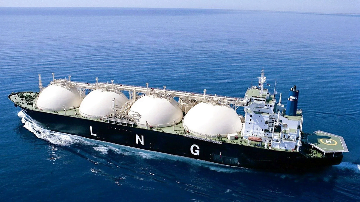 Clean Energy & LNG bunkering Solution and Transshipment | FSRU Operations
